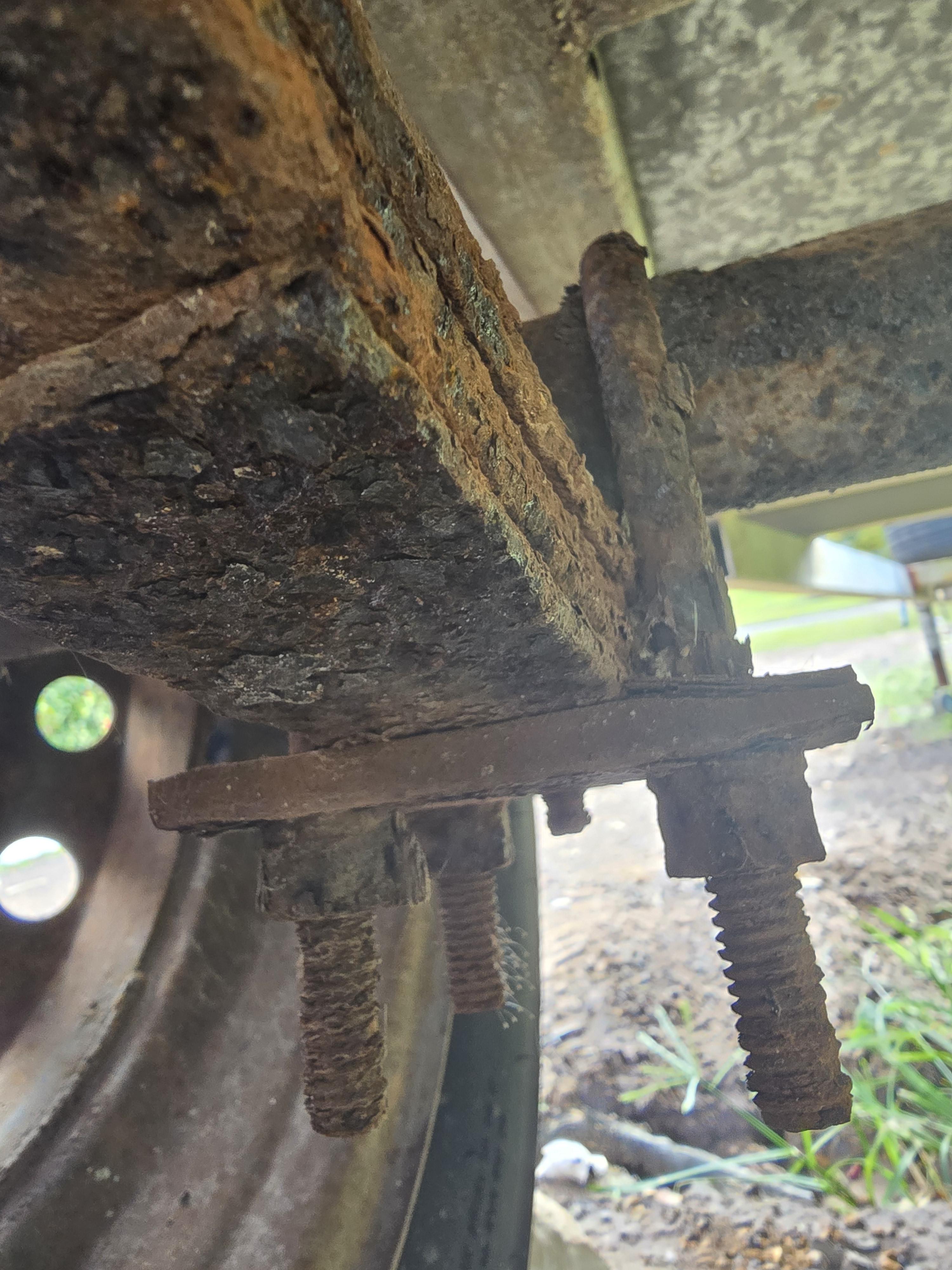 Rusted axle can it be saved? - Boating - Australian Fishing Online